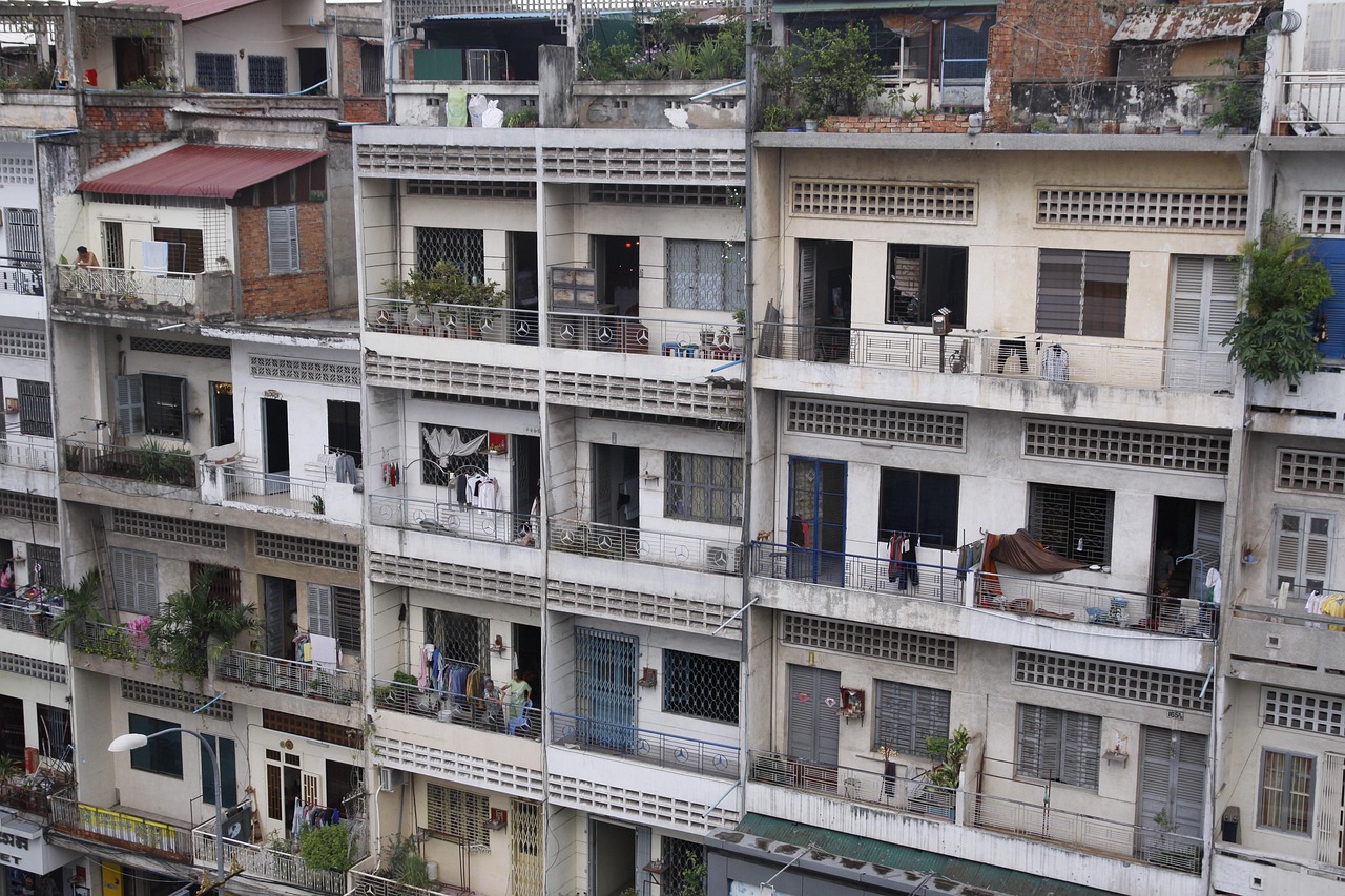 Local vs Western‑Style Housing Differences in Cambodia – Key Features ...